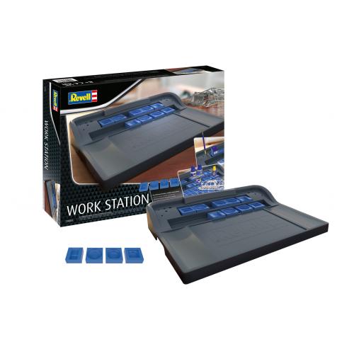 Revell Workstation - PlasticModels